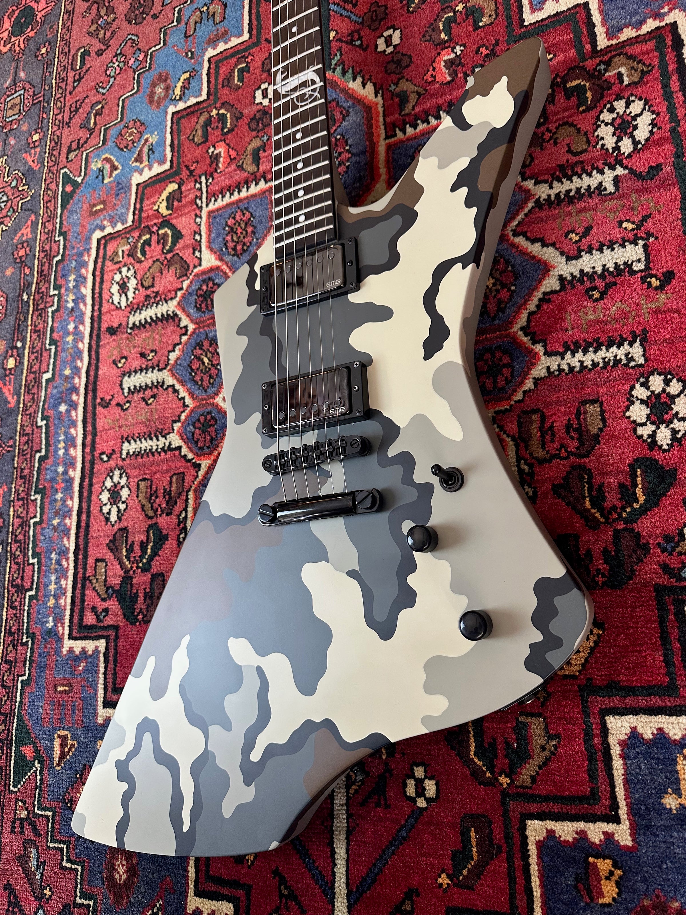 ESP LTD James Hetfield Snakebyte (Kuiu Camo Satin) | GuitarSmith ...