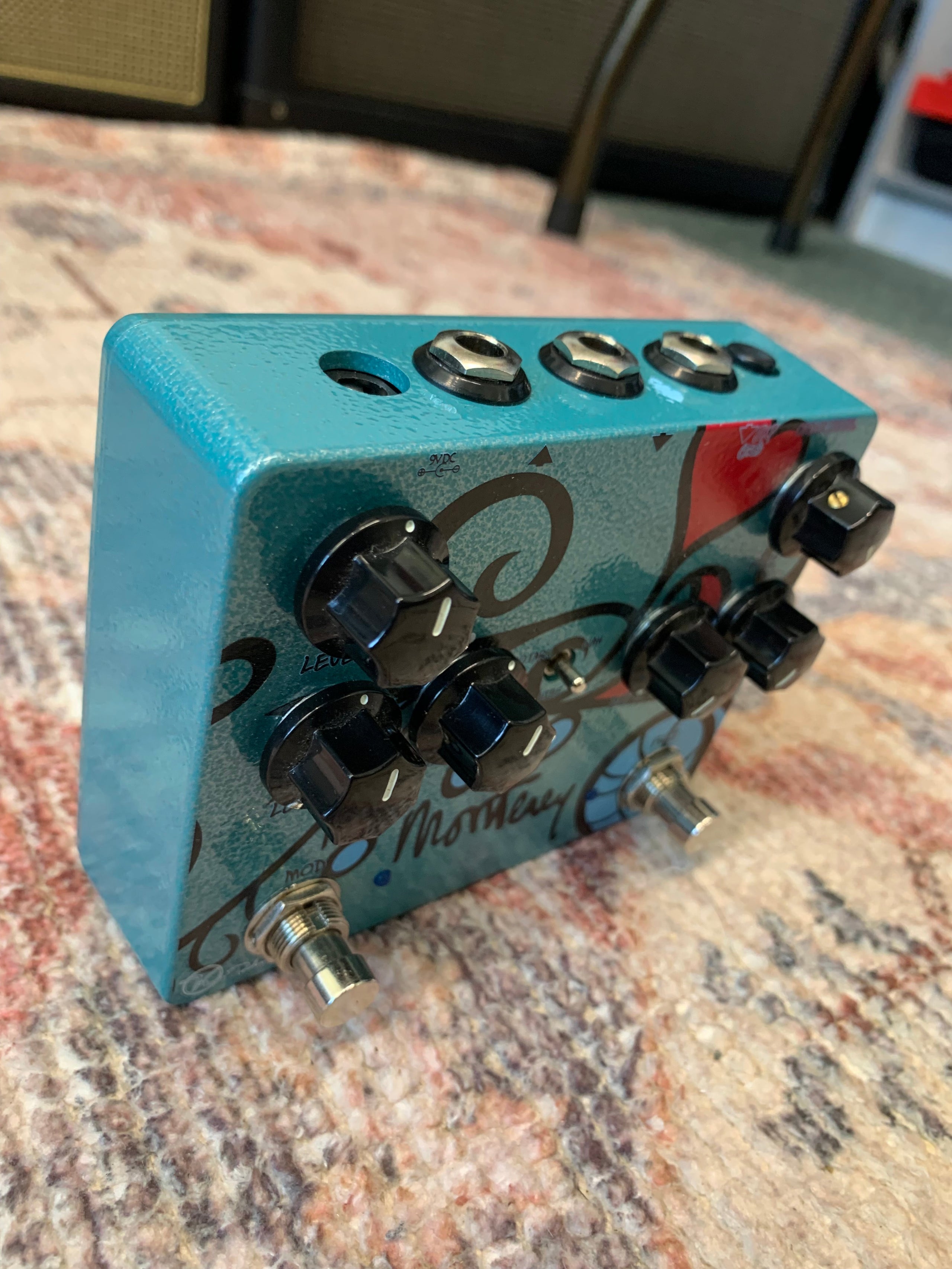 Keeley Monterey Vibe/Fuzz/Wah/Rotary Effect Pedal- As new | GuitarSmith ...