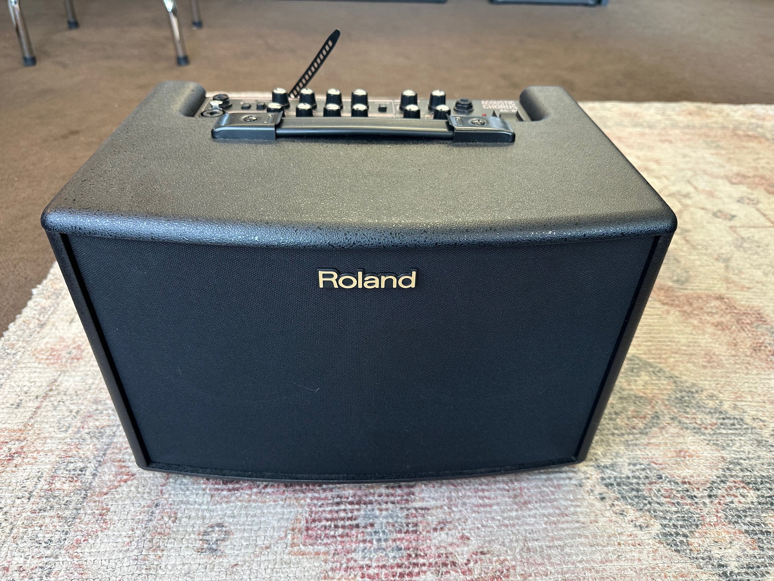 Roland AC-60 Acoustic Chorus Amplifier with Carry Case | GuitarSmith ...