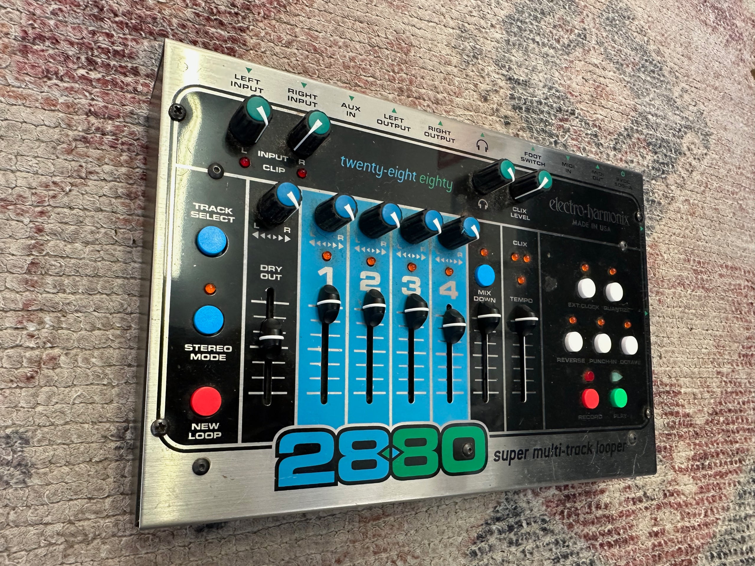 Electro Harmonix 2880 Super Multi Track Looper with footswitch ...