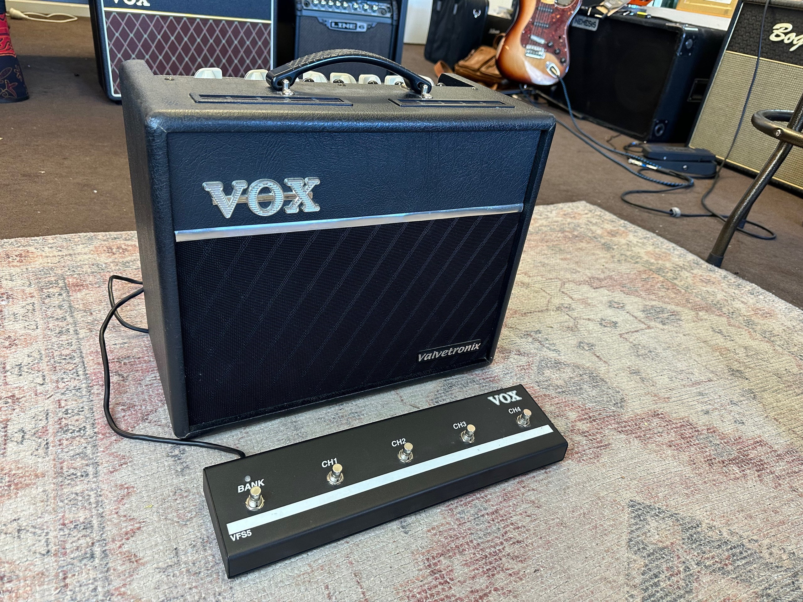 Vox Valvetronix VT20+ Combo Amplifier | GuitarSmith Australia Used ...