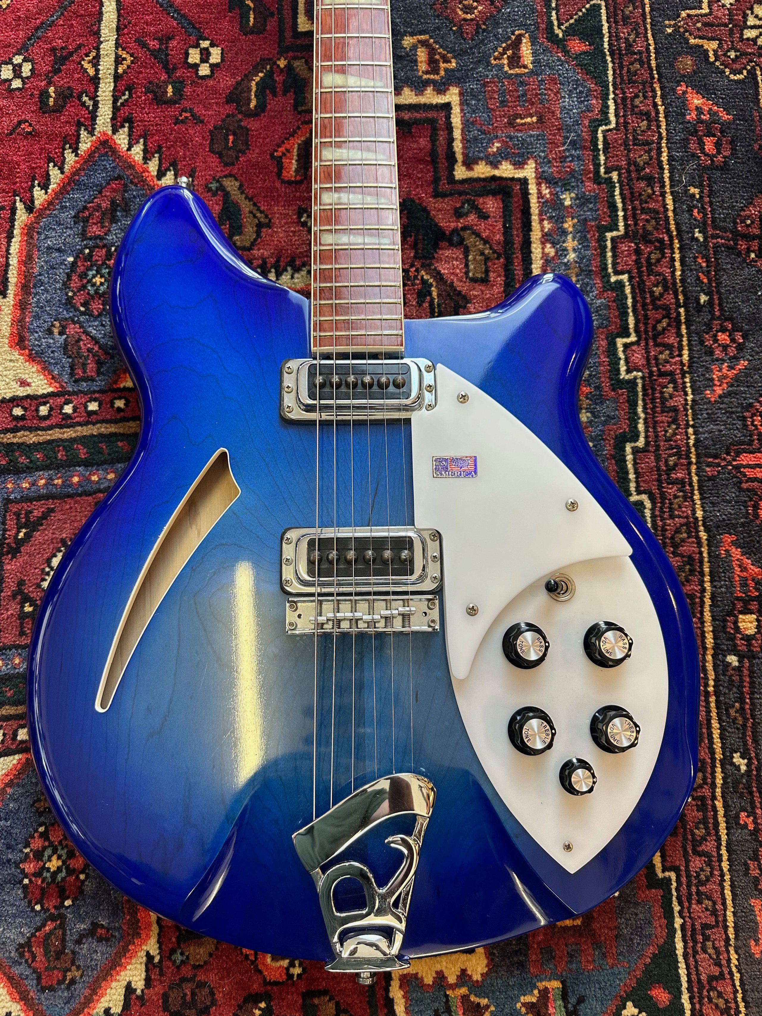 Rickenbacker 360 Color of the Year 2005 Blue Burst | GuitarSmith ...