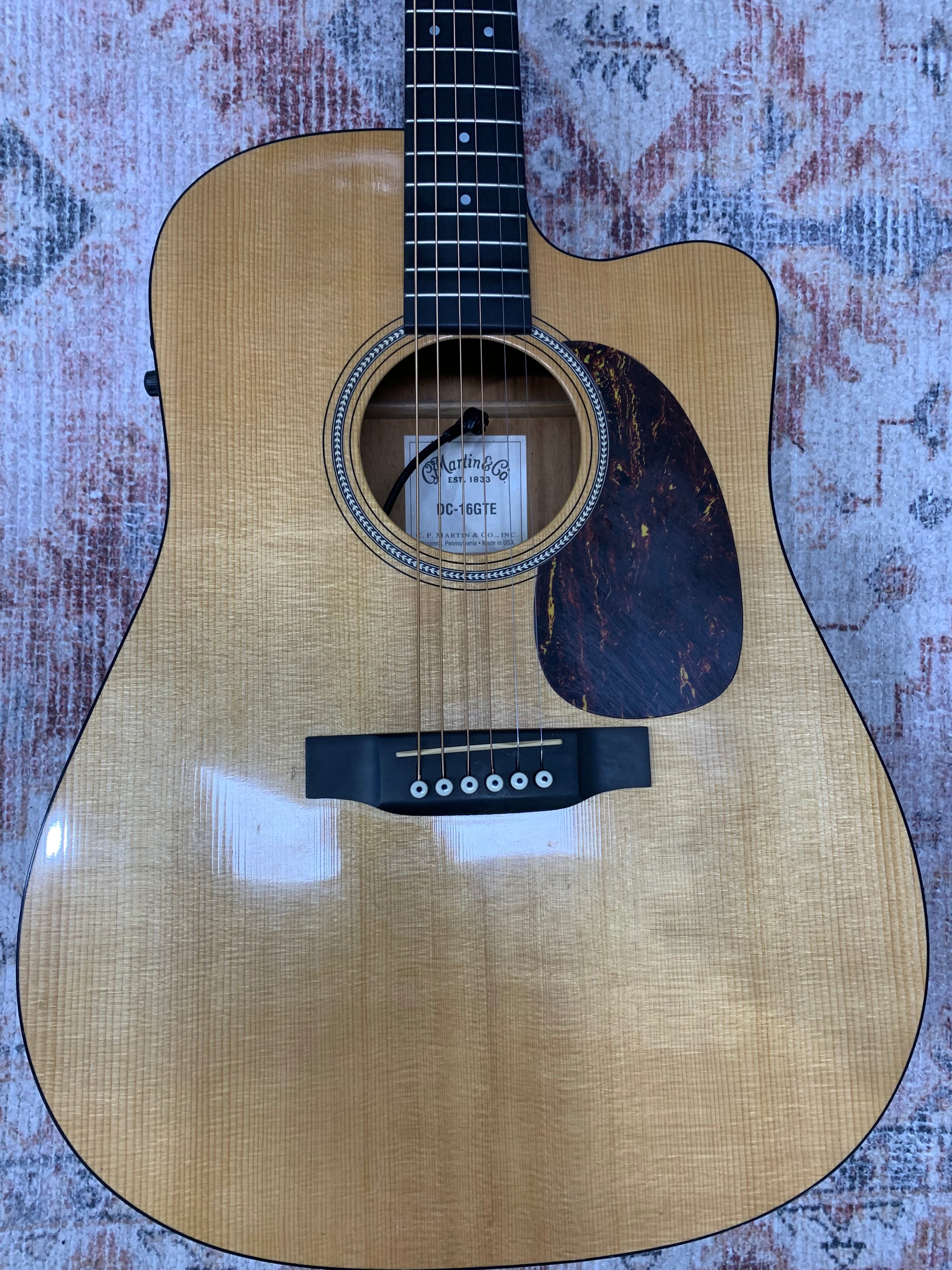 Martin & Co DC-16GTE Dreadnought with cutaway 2007 | GuitarSmith ...